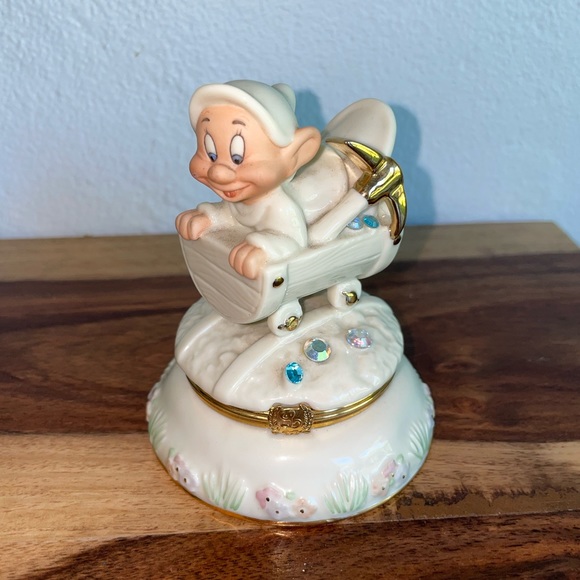Lenox | Art | Disney Lenox Dopey Treasure Box | Poshmark